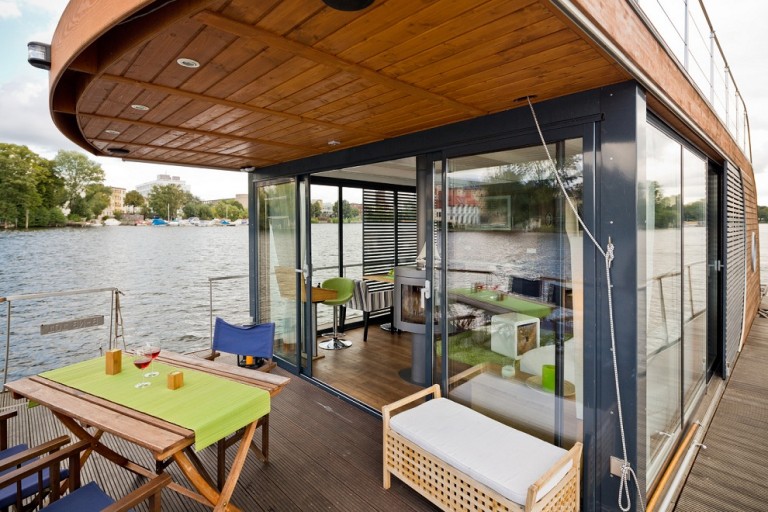Nautilus Houseboats - Bonjourlife