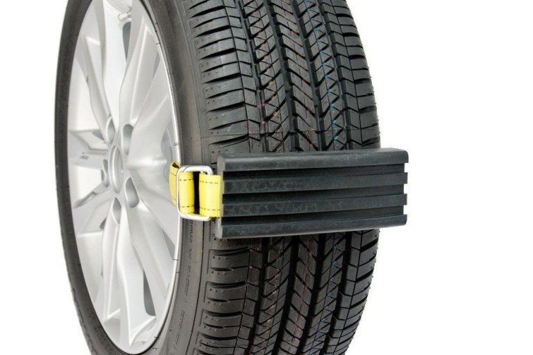 Trac-Grabber is Quick Traction Solution for Cars/Vans/ATV - Bonjourlife
