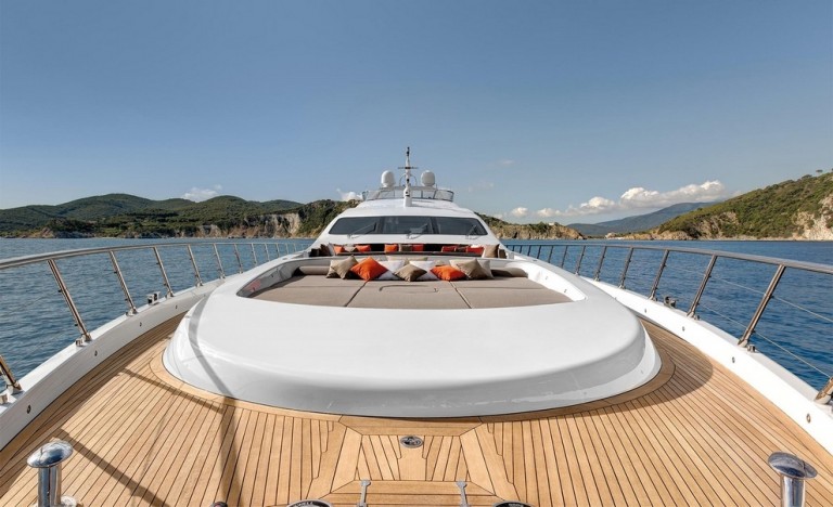 Mangusta 132 Yacht - Bonjourlife